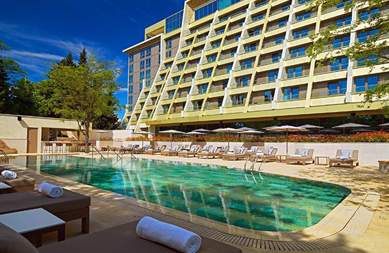 Sheraton Grand Tbilisi Metechi Palace | هتل شرایتون گرند گرجستان ...